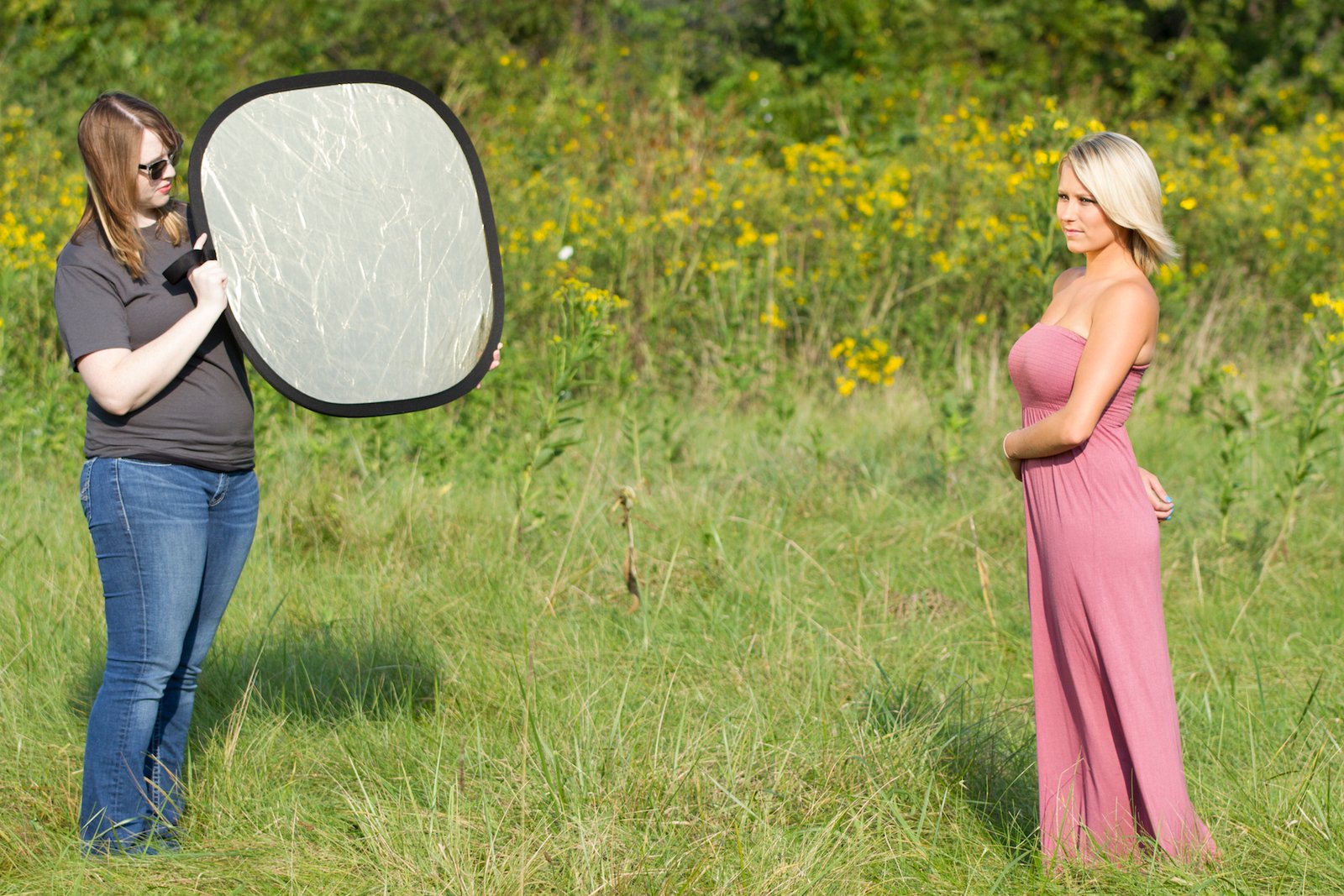 How to Use Reflectors in Photography - Donavan Freberg